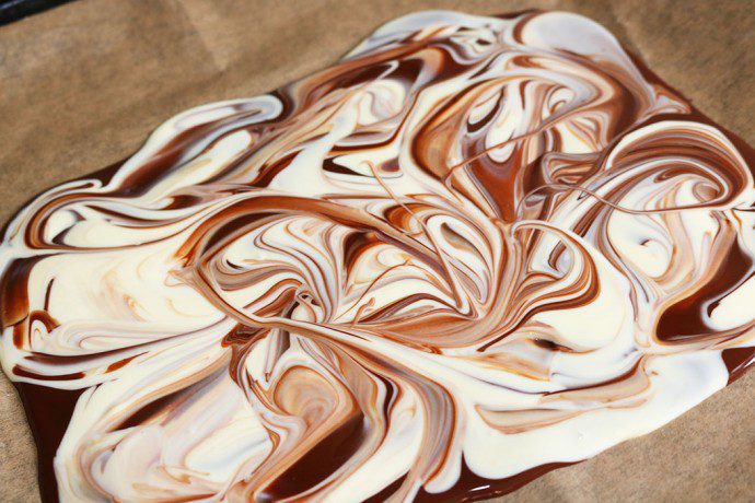 Påskgodis: marmorerad chokladbräck - DIY Sweden